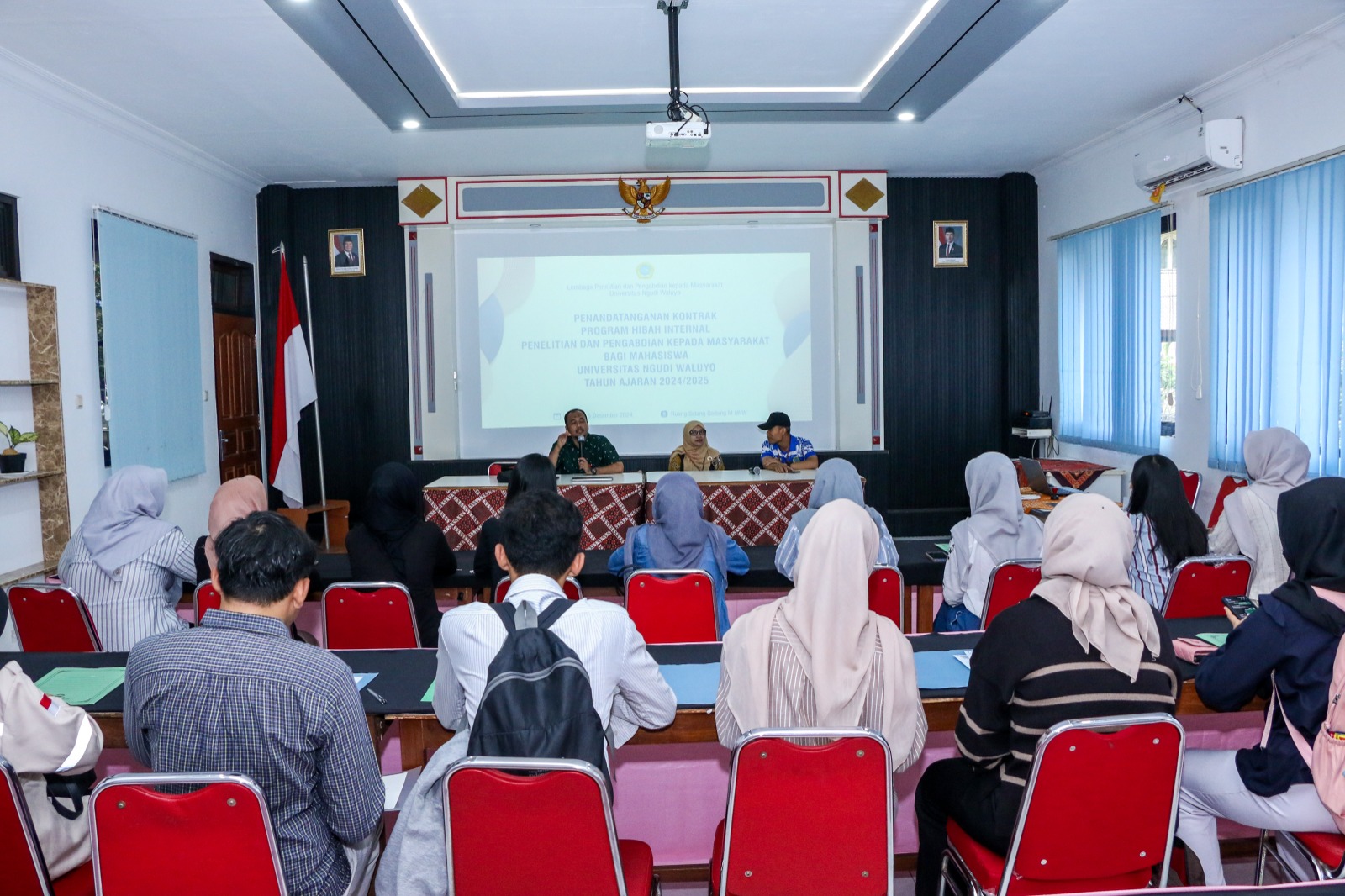 UNW Gelar Penandatanganan Kontrak Hibah Internal: Mahasiswa Siap Berinovasi Lewat Penelitian dan ...